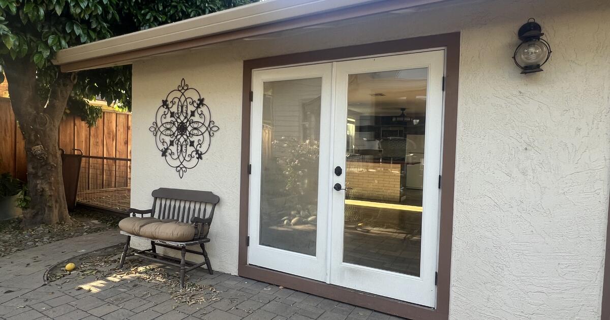 1,000 sq for ADU for rent with private yard and garage space for $2800 ...