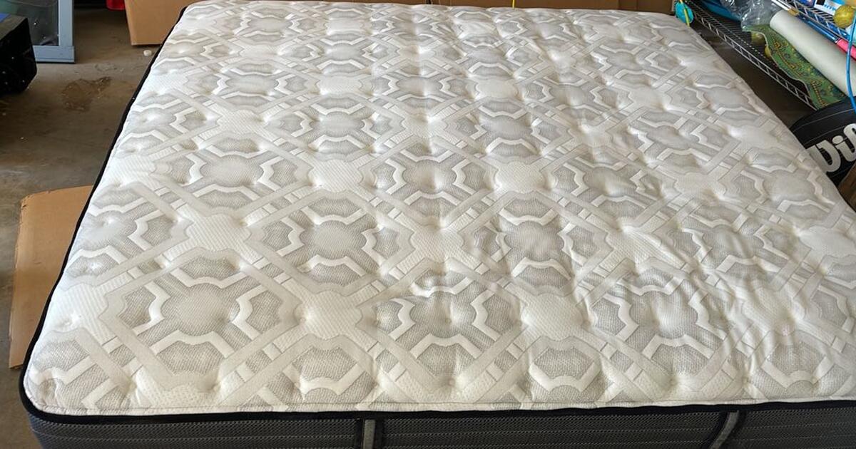 King Size Sealy Mattress for $170 in Denver, CO | For Sale & Free ...