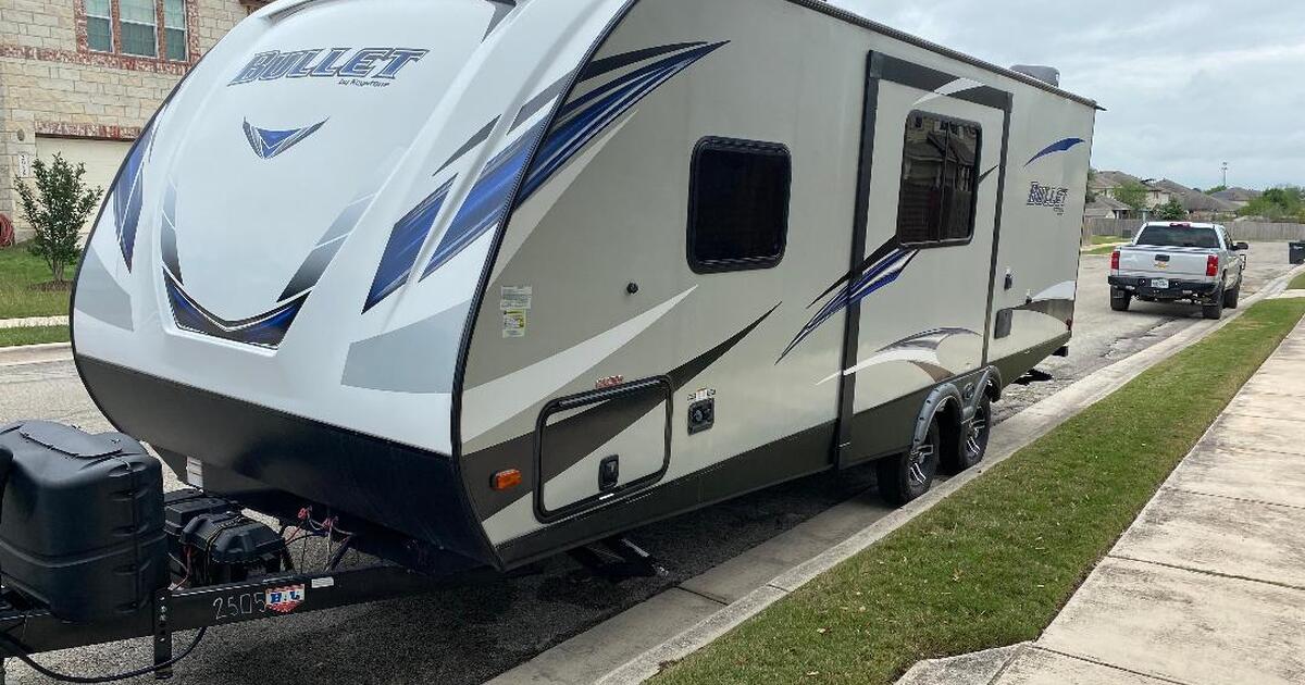 2019 Keystone Bullet Ultra-lite 243 BH RV for $20995 in New Braunfels ...