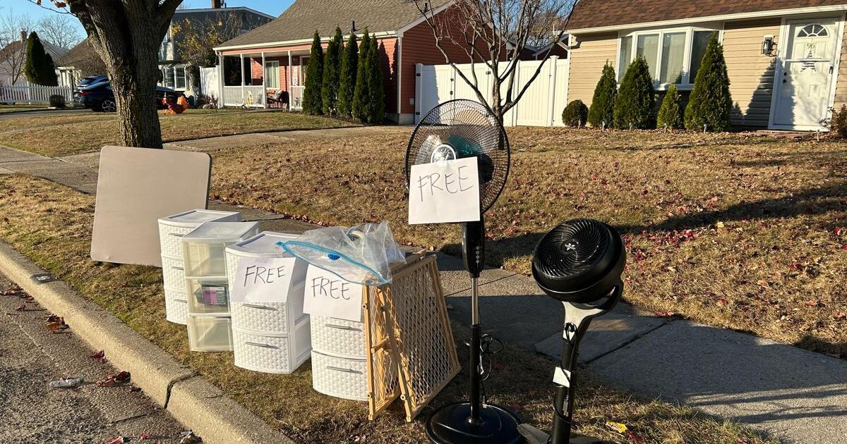 FREE household items - curb alert!! FREE for Free in North Babylon, NY ...