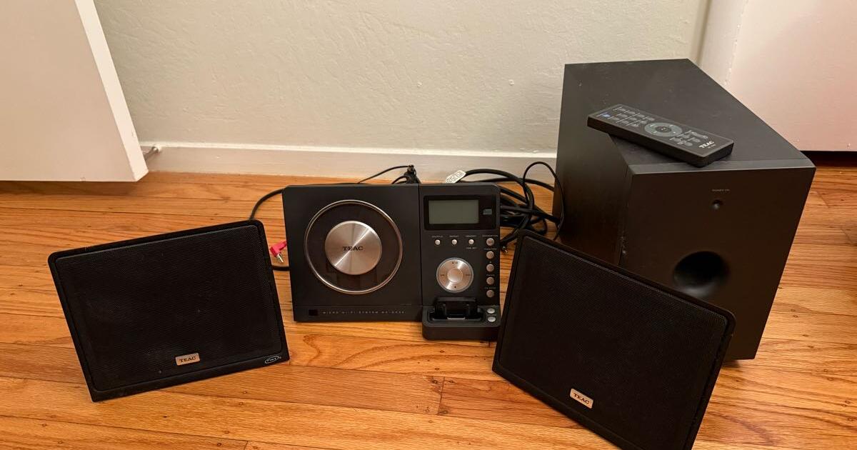 Teac Audio System with Speakers and Remote for Free in San Mateo, CA ...