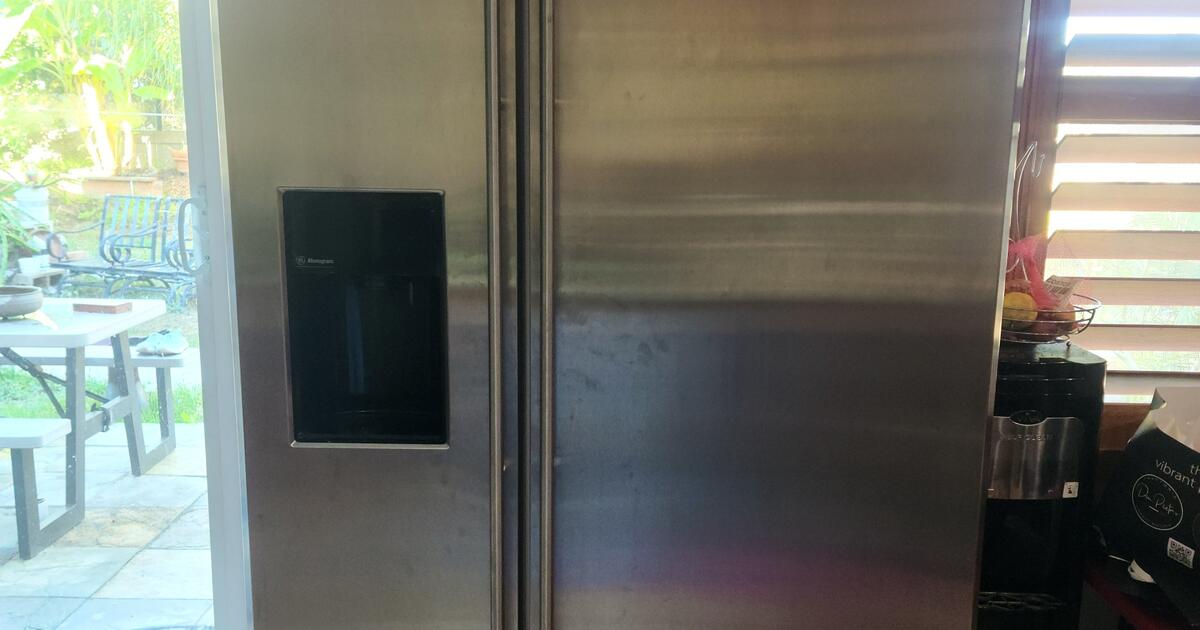 Free GE Monogram Refridgerator. (Please Read!) for Free in San Diego ...