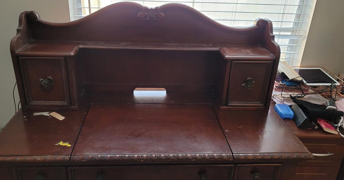 Beauty/Enchanted Rose Vanity Desk in Longwood, FL | For Sale & Free ...