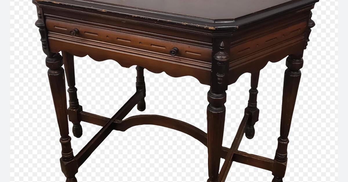 1920’s Antique Wooden Radio Table w radio tubes for $250 in West ...
