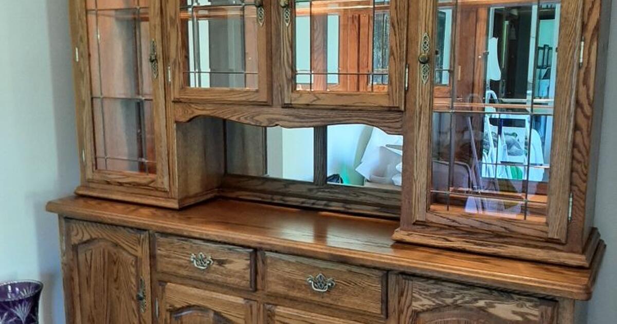 Oak Hutch,Chairs,End Tables,crystal Vase in Coon Rapids, MN | For Sale & Free — Nextdoor