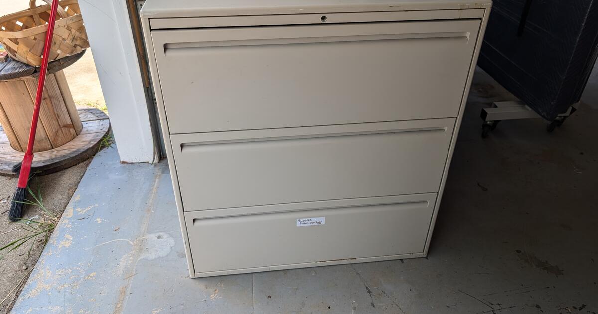 Free filing cabinet for Free in Campobello, SC | For Sale & Free — Nextdoor