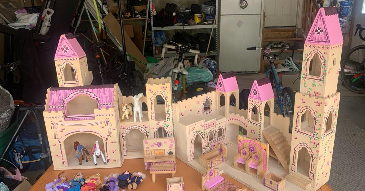 Melissa and Doug folding princess wooden castle ! for $20 in Erie, CO ...