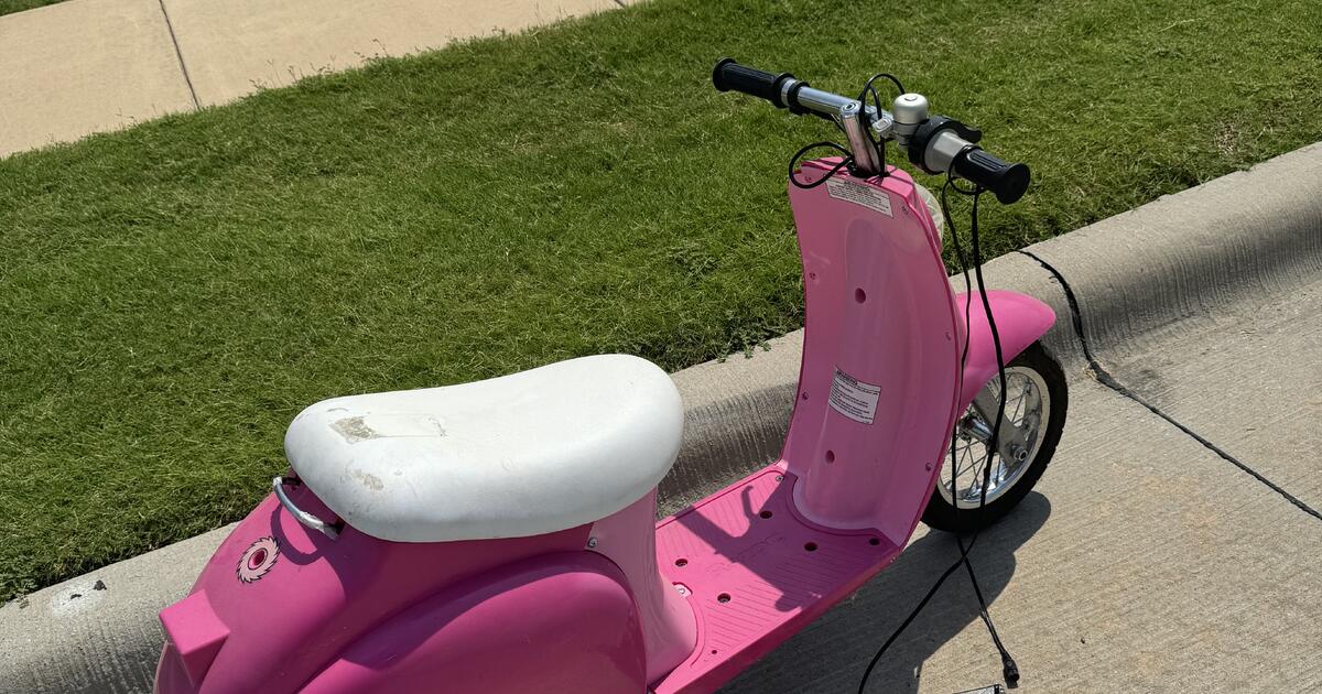 Pink Razor Moped with charger - Free for Free in Heath, TX | For Sale ...