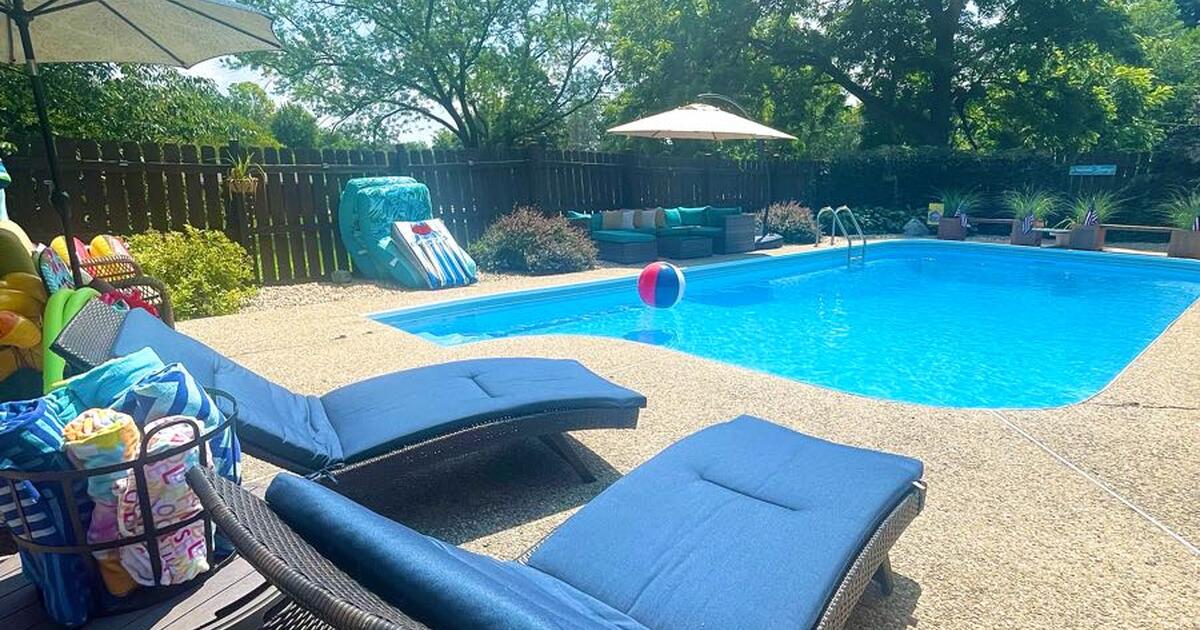Rent your own private pool - perfect for any party! for $50 in Elgin ...