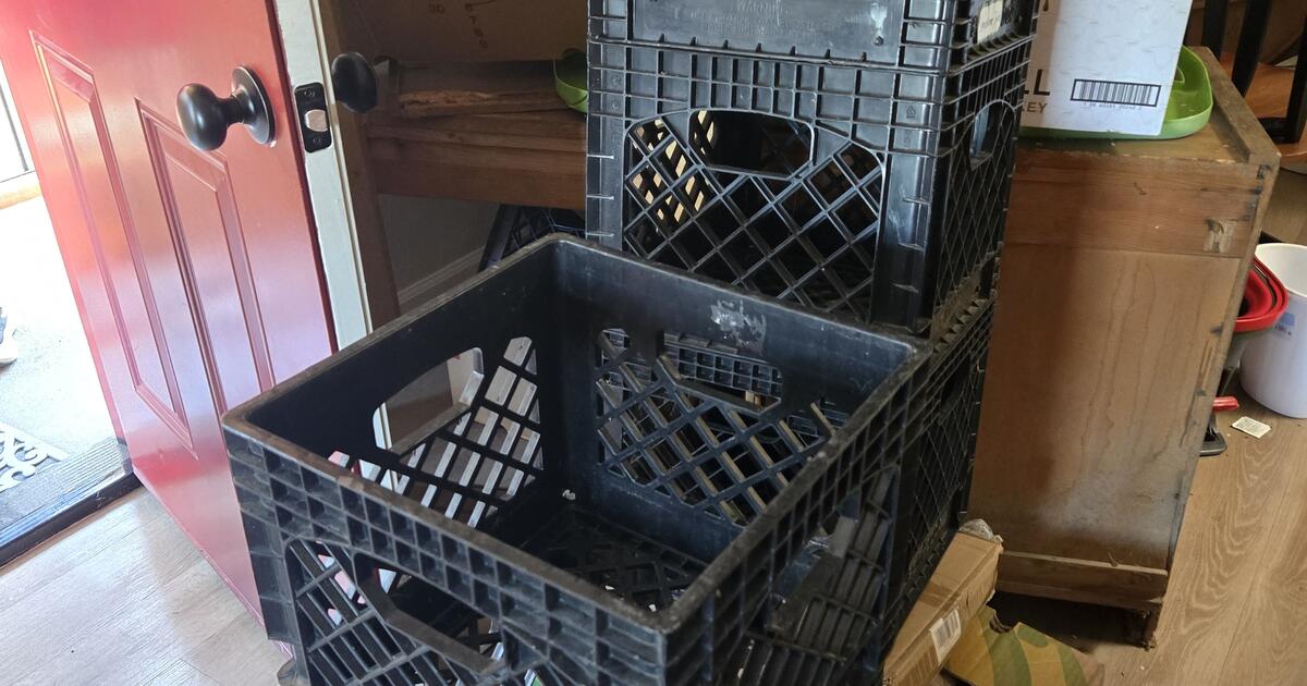 Stack of Black Plastic Crates And Crate Storage for $4 in Fresno, CA ...