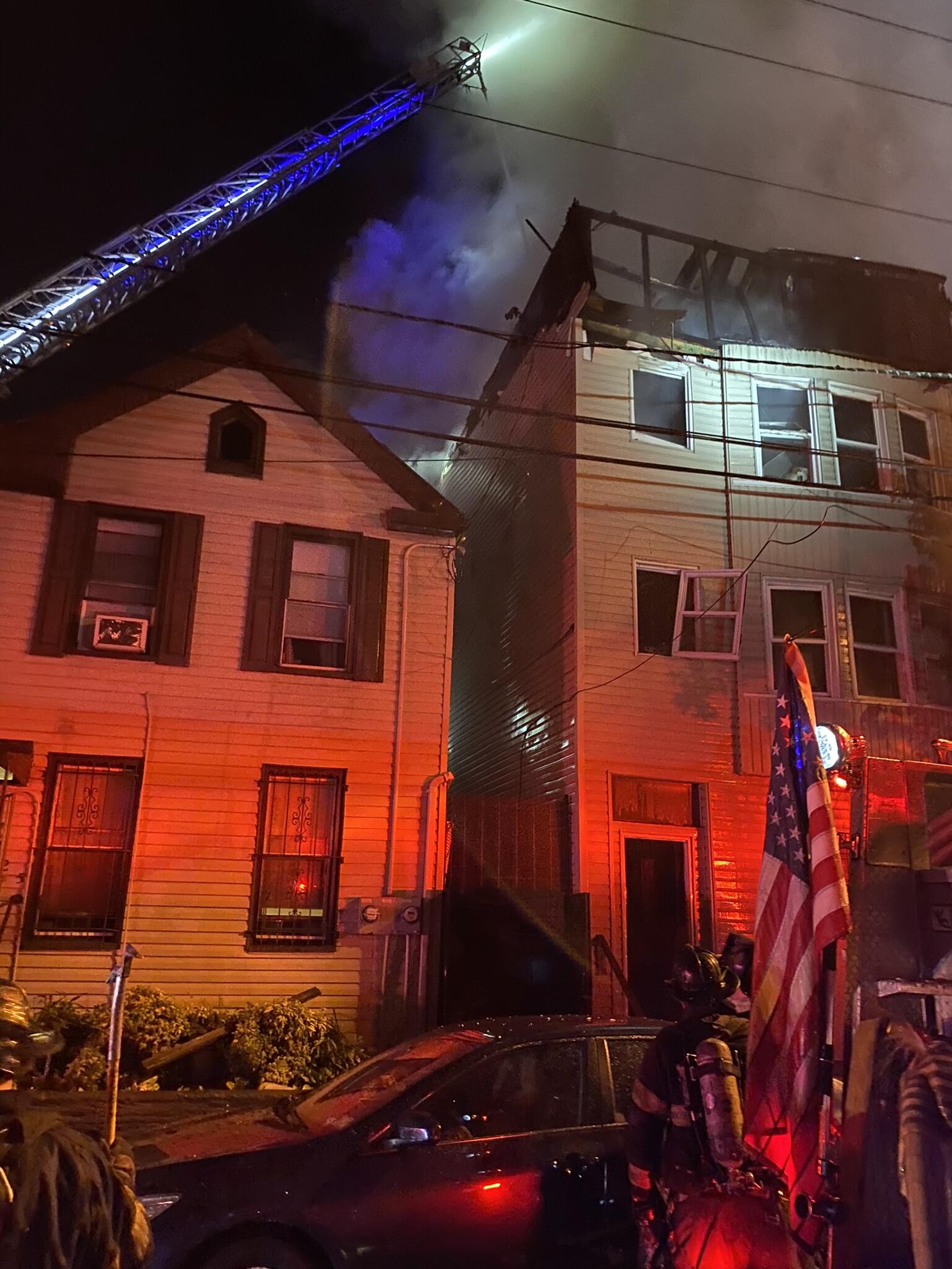 Newark Firefighters Extinguish Fire At 423 South 6th Street Newark