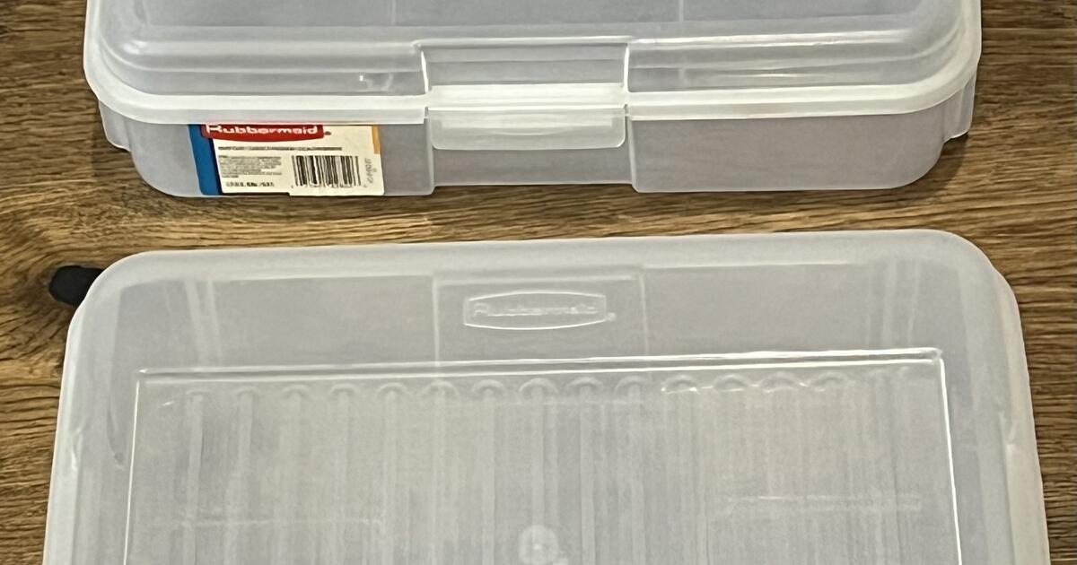 RUBBERMAID SNAP CASES, 1.8G or 6.8L, x3 for $111111111 in New Braunfels ...