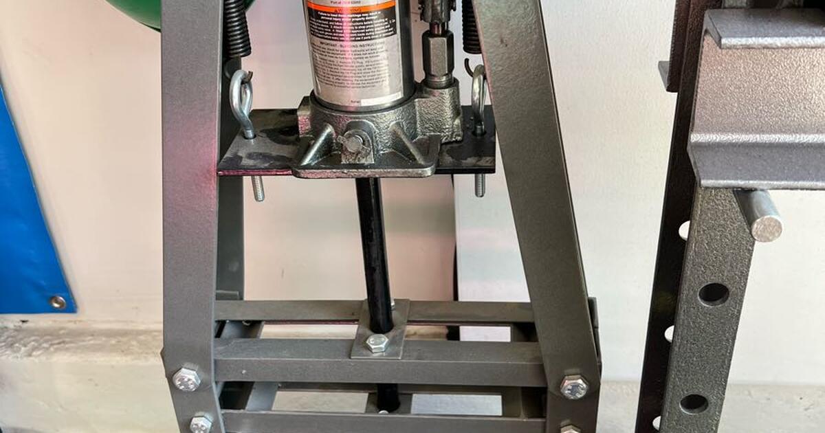 6 ton hydraulic press for $25 in San Antonio, TX | For Sale & Free ...