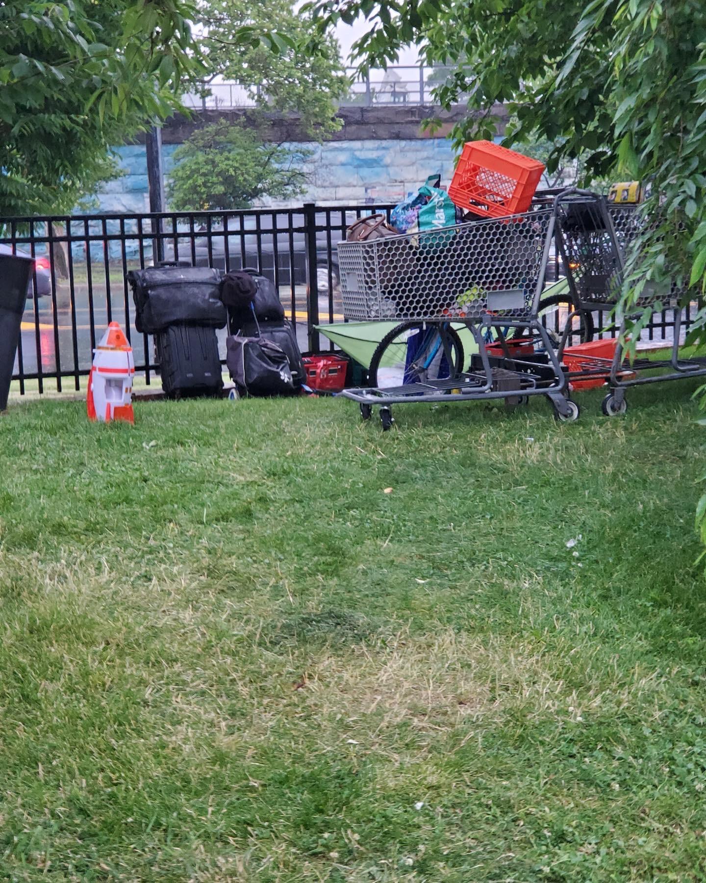 3rd Precinct Officers Assist in Neighborhood Clean Up (Newark ...
