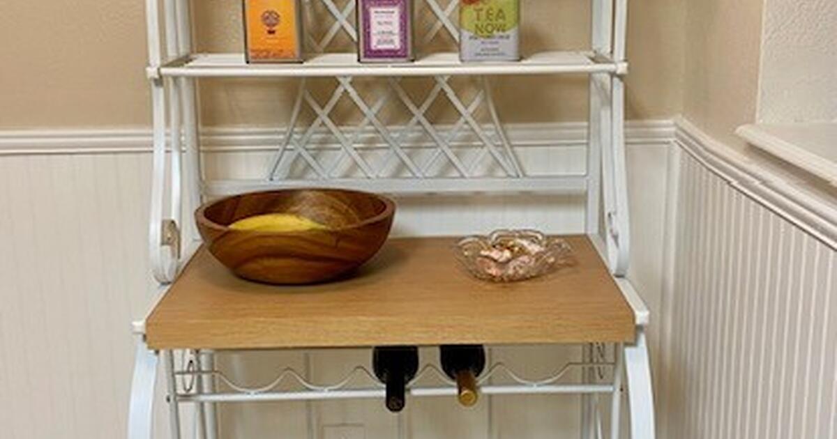 White Metal Baker's Rack for $35 in Clearwater, FL | For Sale & Free ...