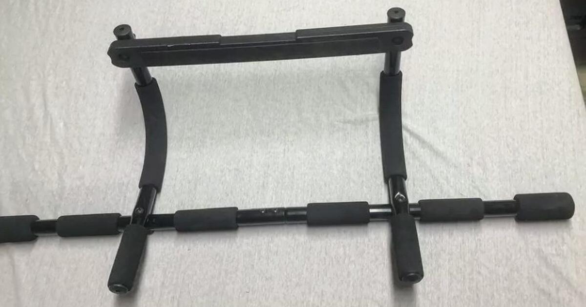 Golds Gym Pullup Bar for $15 in St. Louis, MO | For Sale & Free — Nextdoor