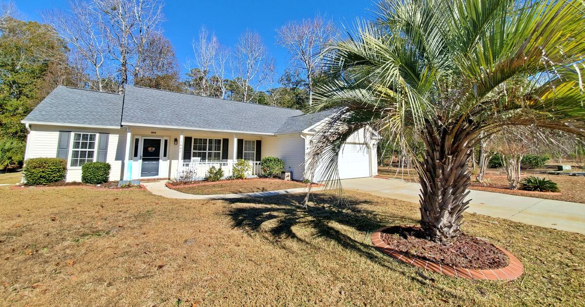 Charming Single-Family Home 55+ Community for $380000 in Myrtle Beach ...