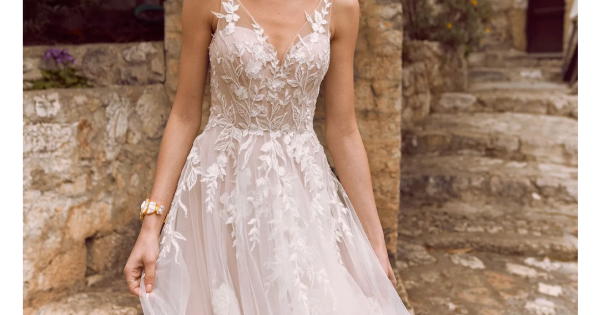 Brand new with tags never been worn/altered Madi Lane Halani Wedding ...