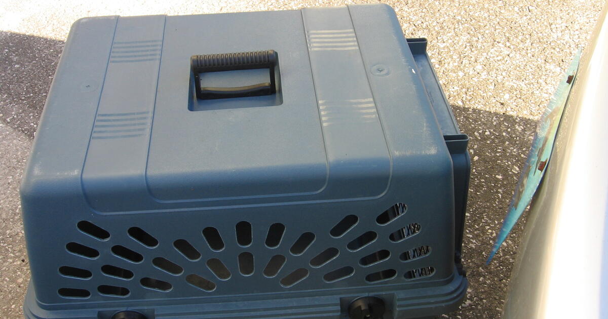 PetMate Deluxe Pet Porter - $25 in Rockledge, FL | For Sale & Free ...