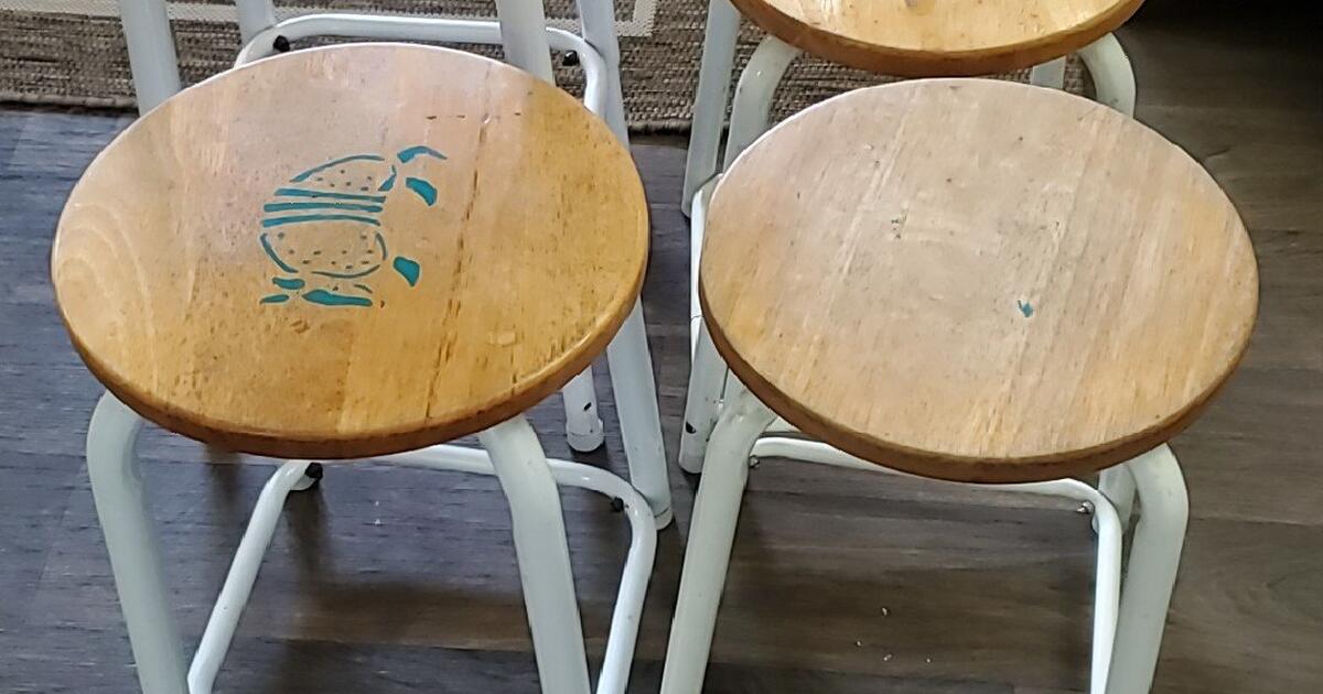 4 height adjustable stools for Free in Wheat Ridge, CO | Finds — Nextdoor