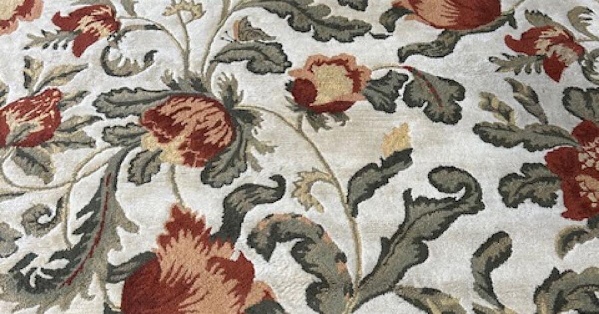 8’x10’ Wool Pottery Barn Area Rug for Free in Seattle, WA | For Sale ...