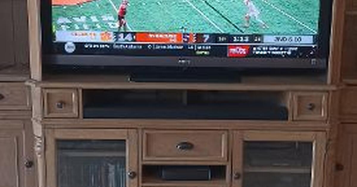 Sony 60 inch LCD TV for $75 in Venice, FL | For Sale & Free — Nextdoor