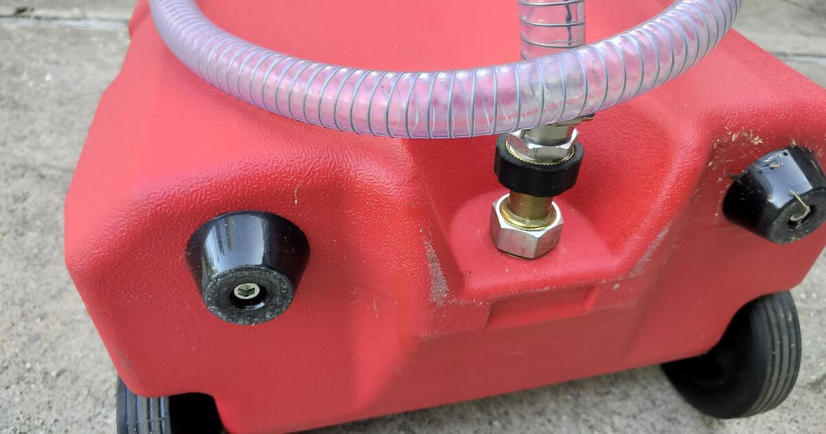 Red Portable 16 Gallon Fuel Tank for $50 in Conroe, TX | For Sale ...