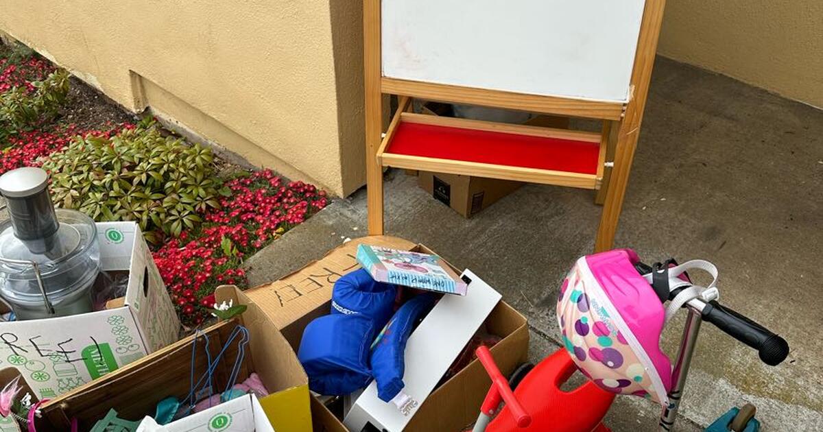 Free Curb alert kids items easel scooter for Free in San Francisco, CA ...