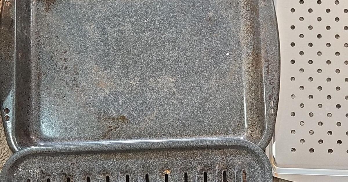 Used Baking Pans for $5 in Highlands Ranch, CO | For Sale & Free — Nextdoor