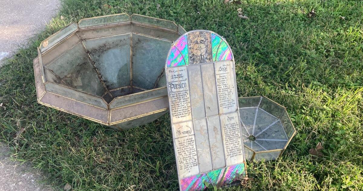 Curb Alert - Antique glass for Free in Pflugerville, TX | For Sale ...