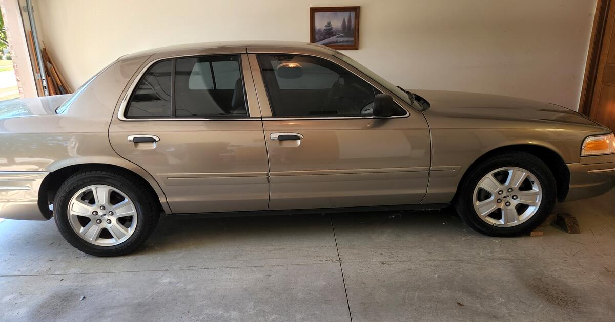 2004 Crown Victoria LX SPORT for $9250 in Indianapolis, IN | For Sale ...