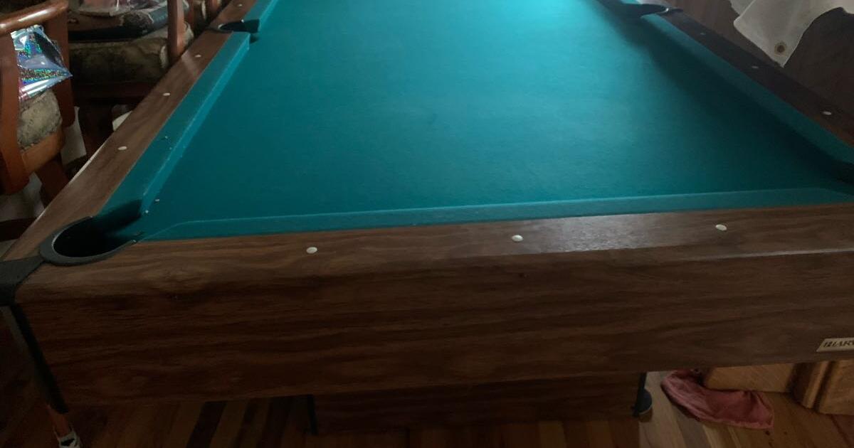 FREE pool table 4x8’ slate Seriously interested need to read the note ...