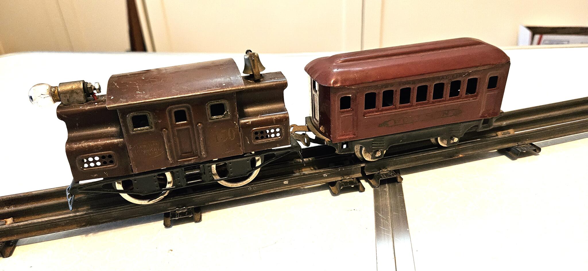 Lionel 1925 tinplate train set #50 Loco & 600 Pass car track ...