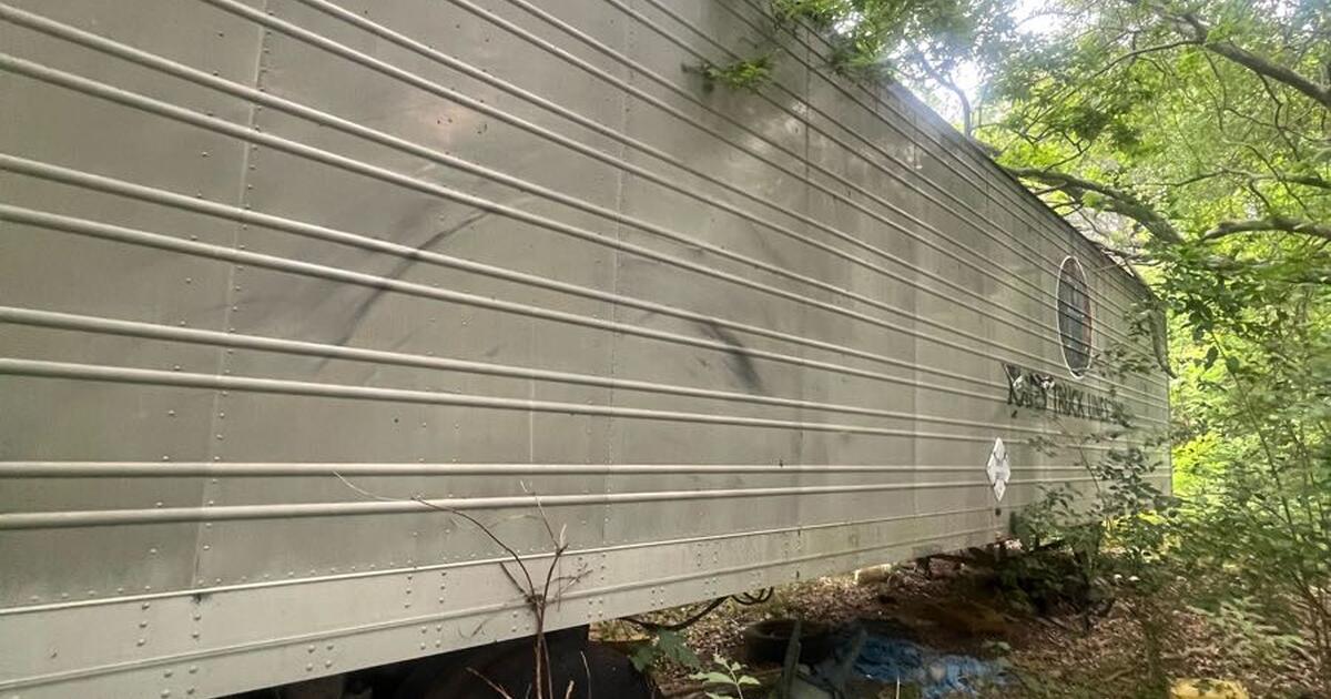 18 WHEELER TRAILER.. YOU MUST COME GET IT !! for $3000 in Houston, TX ...