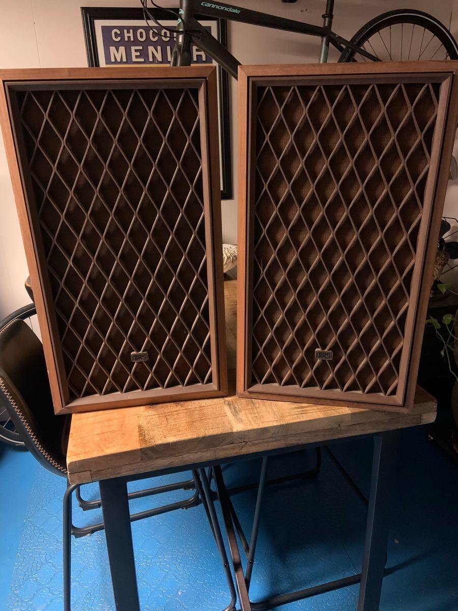 Pair of Vintage Radio Shack Realistic Nova 8B Speakers for $120 in ...