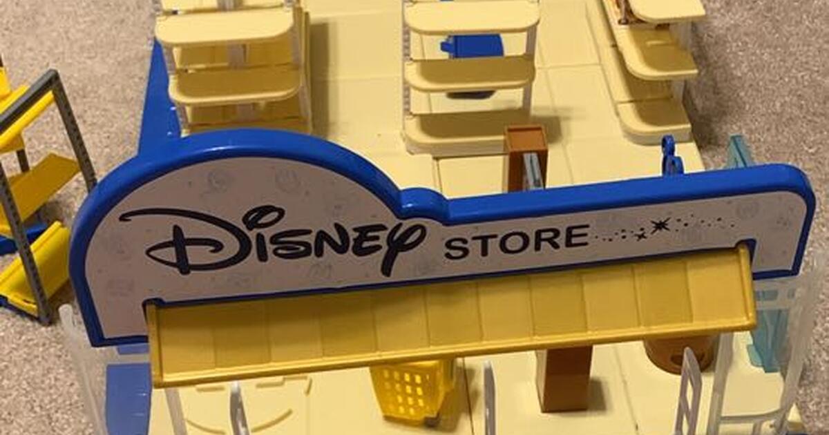 Disney Toy Store Playset by Zuru - Store and Display Collect for $10 in ...