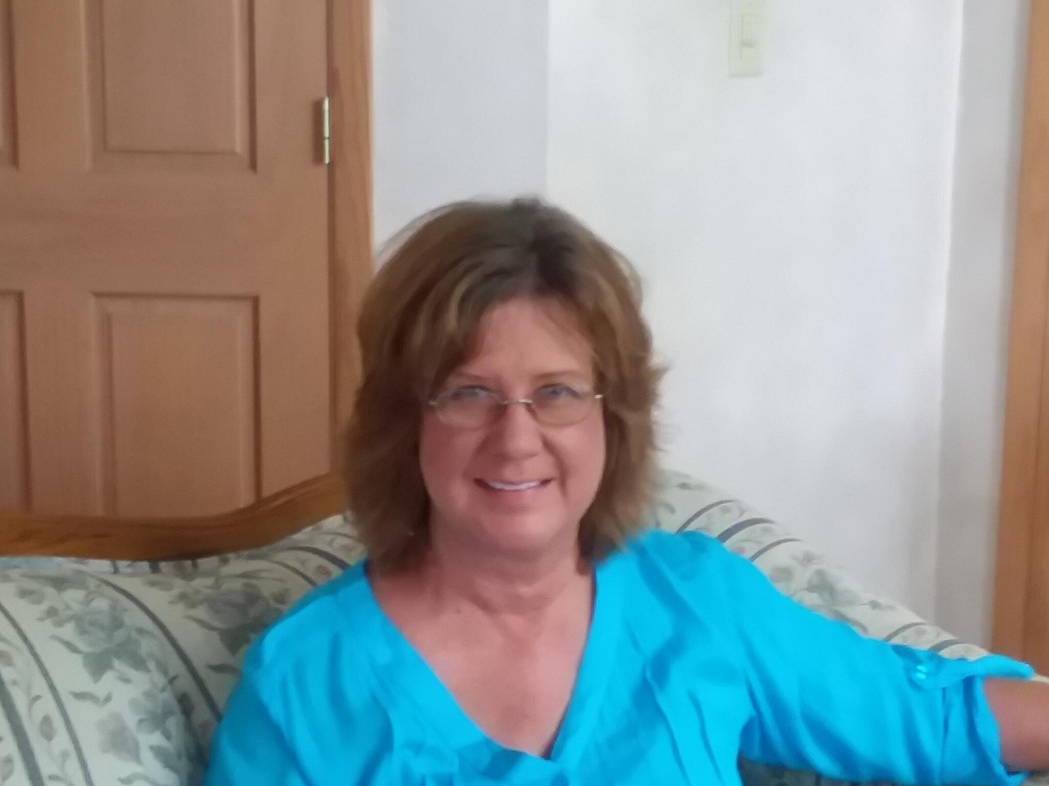 Elizabeth Odom - Mundelein, IL - Nextdoor