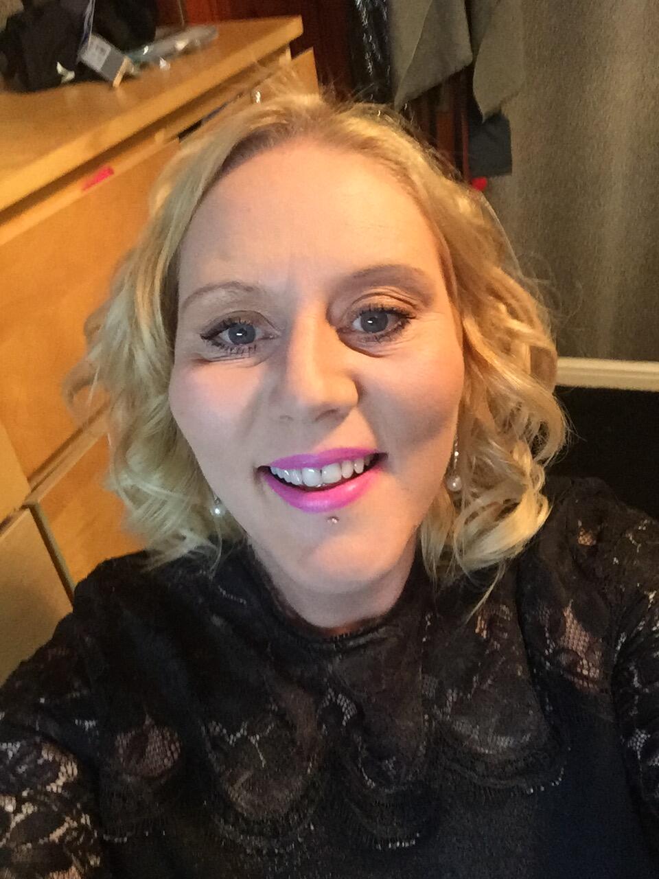 Sally Carpenter - Harrogate, GB-ENG - Nextdoor