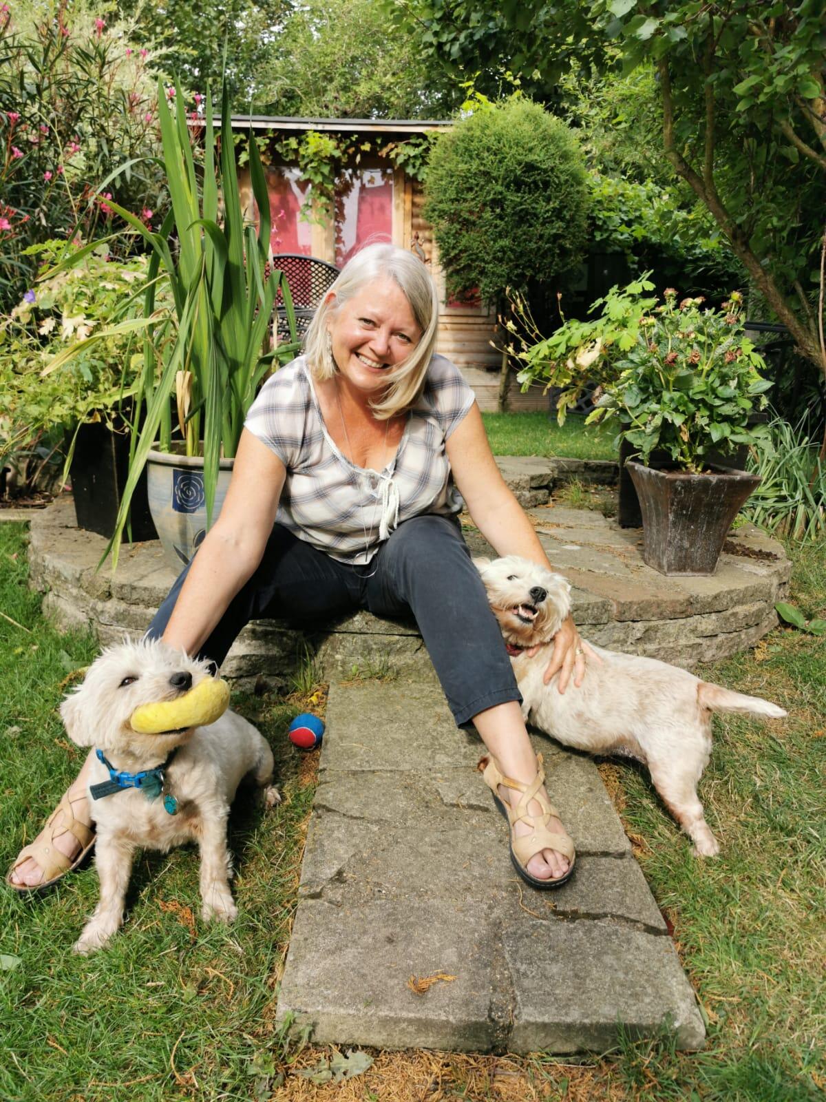 Helen Cunningham - London, England - Nextdoor