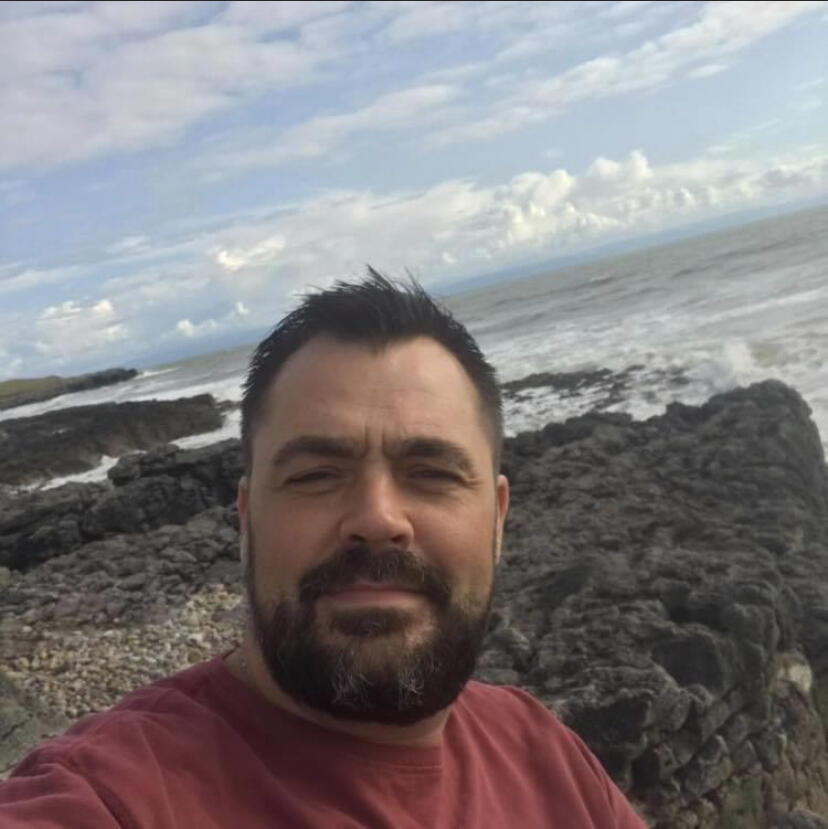 Tony Bunce - Bridgend, GB-WLS - Nextdoor