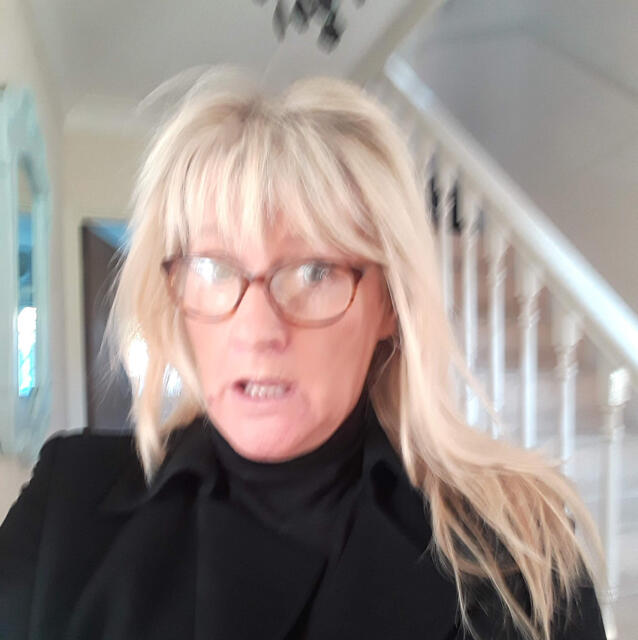 Vicki Wells - Harlow - Nextdoor