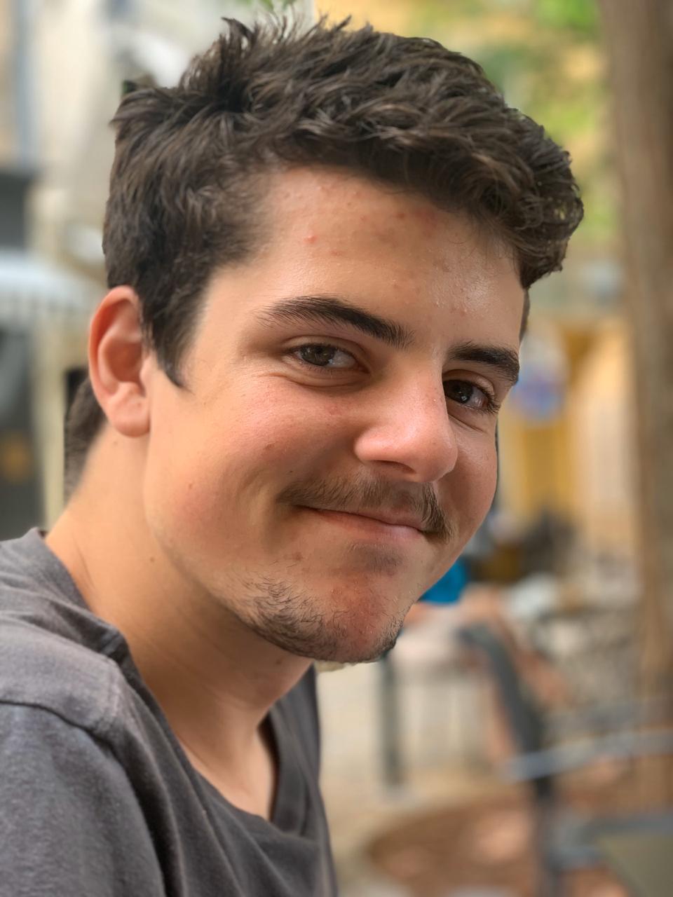 Luca Pretorius - Nextdoor