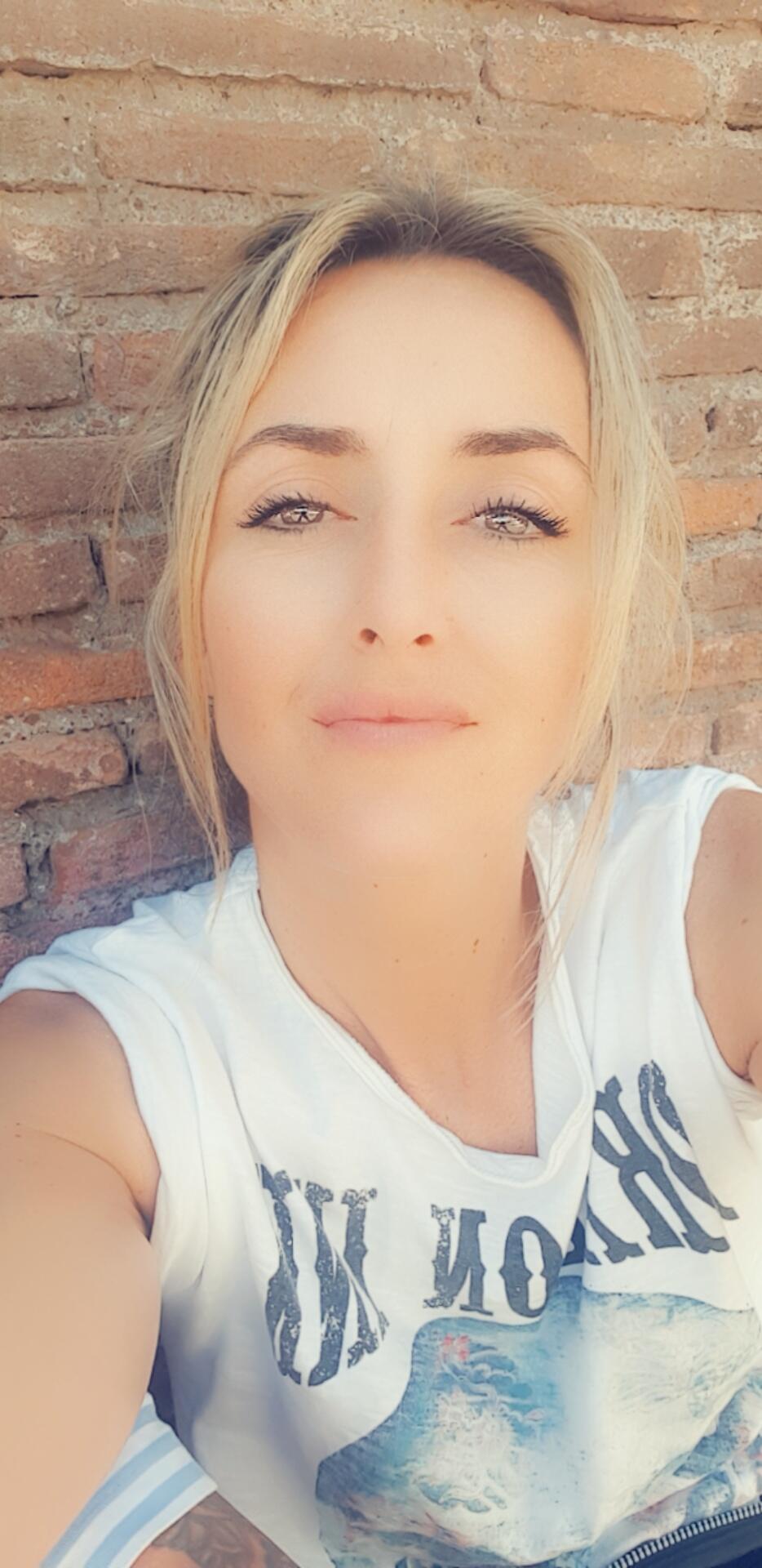 Kelly Kirwan - Telford - Nextdoor