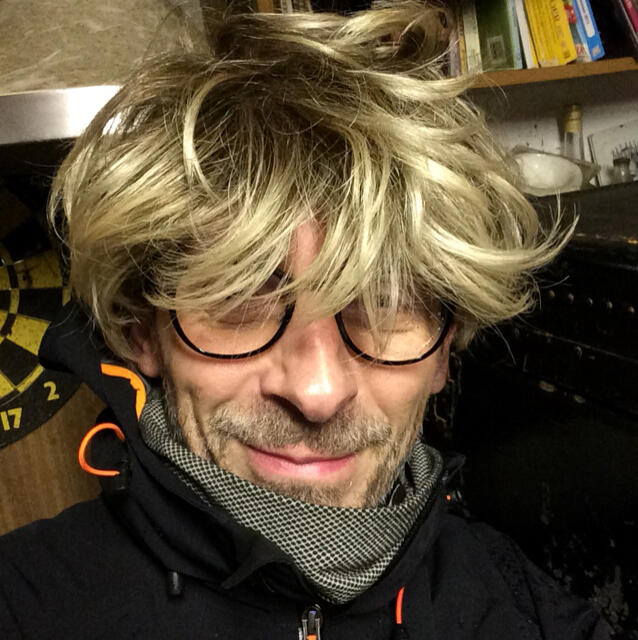 Daniel Rosen - London - Nextdoor