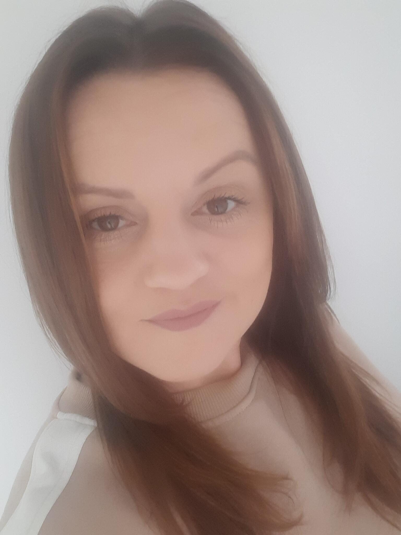 Emma Brownlee - Brough - Nextdoor