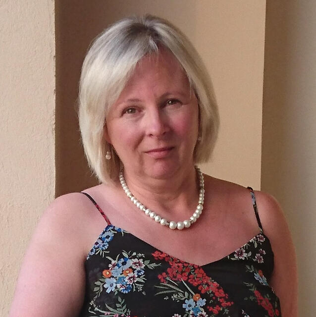 Debbie Free - Nextdoor